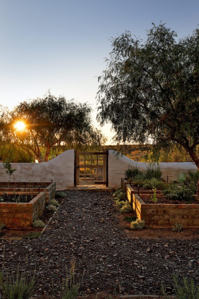 DE KRUIS: UNTAMED TANKWA KAROO | Perfect Hideaways | Travel Stories